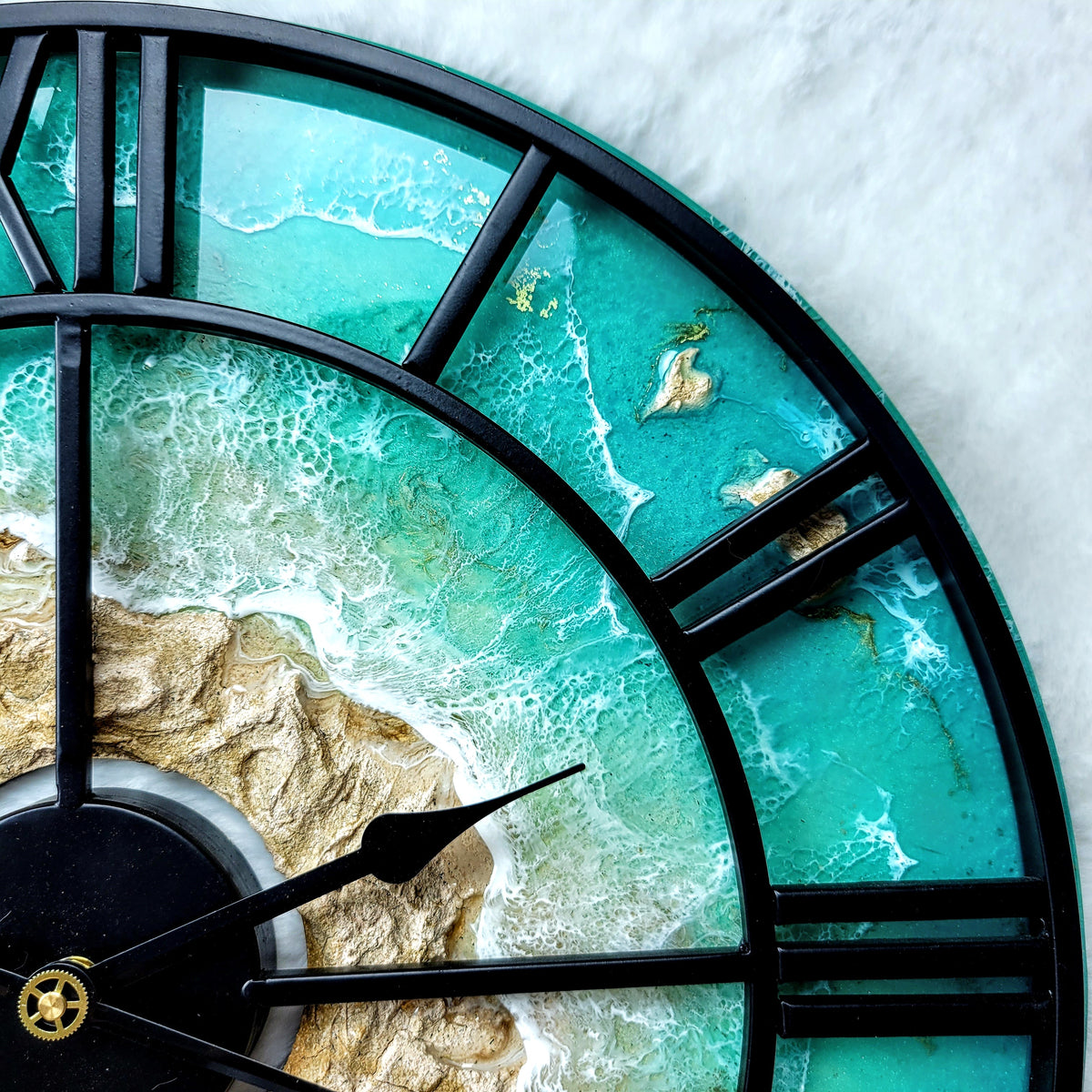 Tropical Green Island Clock – Crafted by Rachel